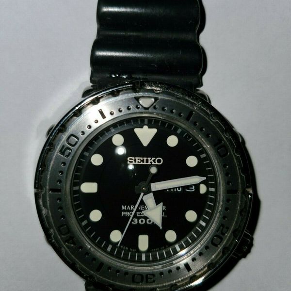 SEIKO PROSPEX MARINEMASTER SBBN033 Tuna Quartz Black Watch with 2 ...