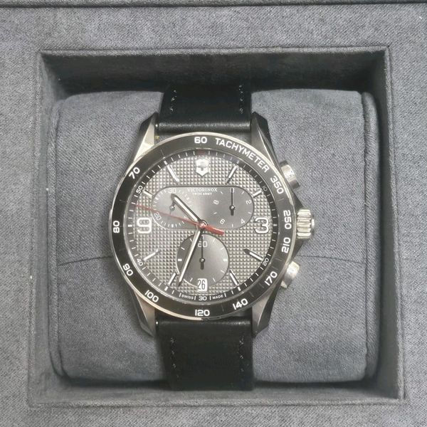 Men's Swiss Army Victorinox Multifunction Quartz Watch New Battery ...