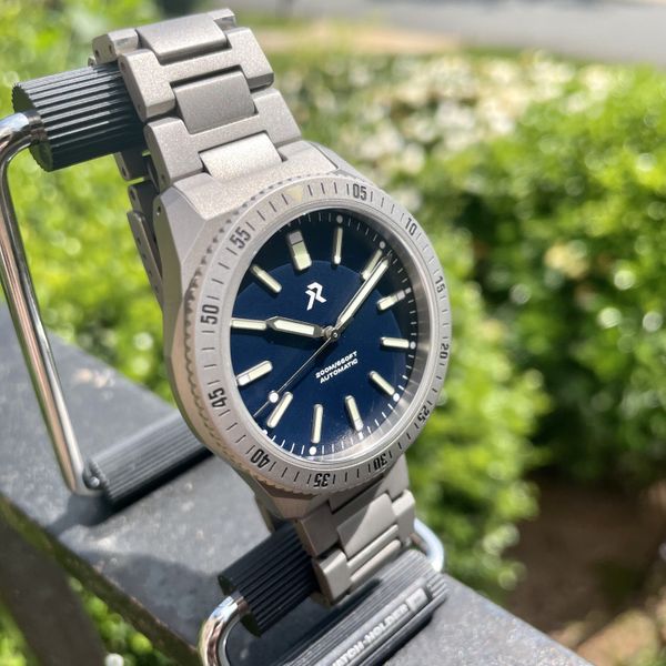 FS: RZE Endeavor- Pacific Blue Dial | WatchCharts Marketplace