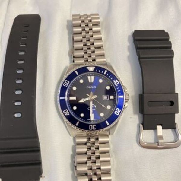 Casio Duro MDV-106B-2AVCF With Jubilee Bracelet And Original Strap ...