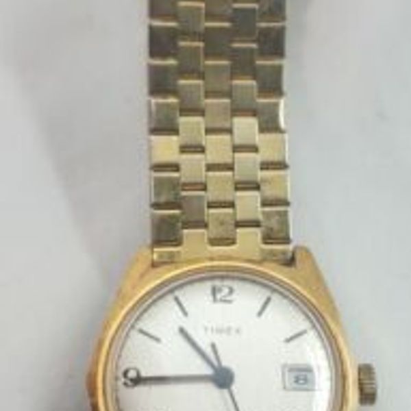 Vintage Men's Timex Windup With Date Keeps Perfect Time | WatchCharts ...