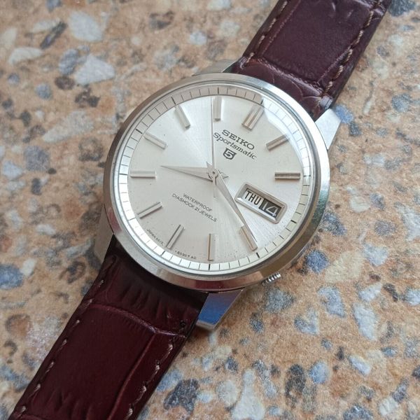 Vintage Seiko Sportsmatic 21 Jewels 6619 8140 July 1966 JDM | WatchCharts Marketplace