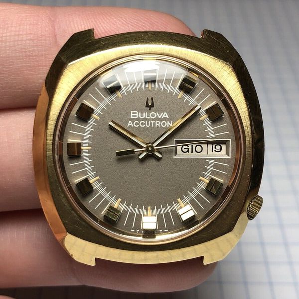 Vintage SWISS 1971 Bulova Accutron 7041-1 Tuning Fork 2182F Men's Watch ...