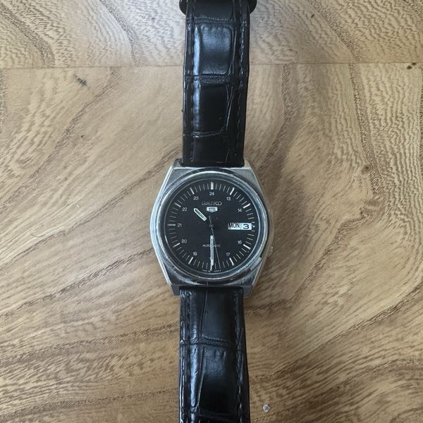 Vintage Seiko 5 Sports Black Dial automatic - Day & Date watch ...