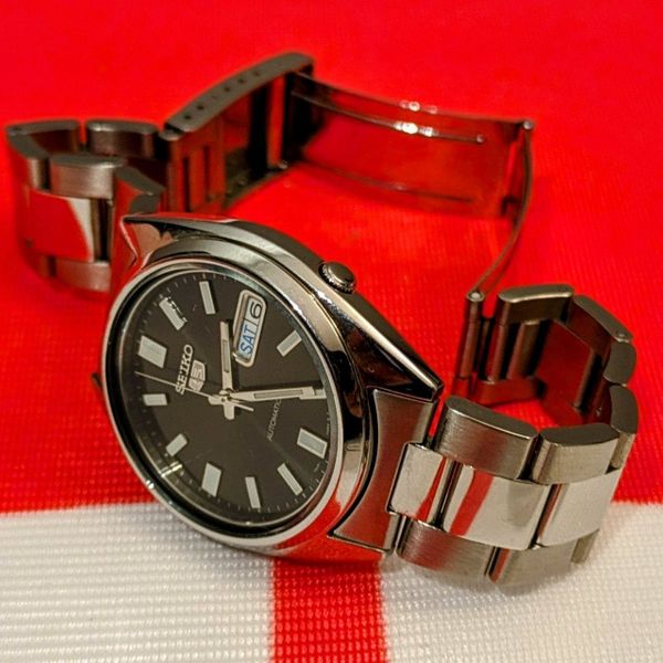 Seiko5 SNXS79 with extra straps | WatchCharts Marketplace