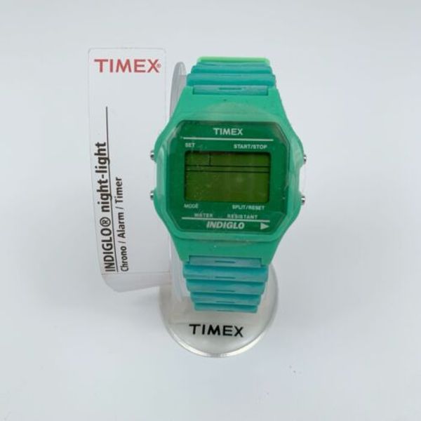 Timex Indiglo 555 V5 T2N574 Quartz Digital Watch Classics Retro Green ...