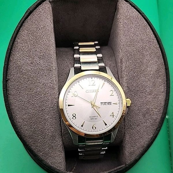 Citizen Eco Drive Quartz WR 50 w/Box & Instructions 52 Years of Service ...