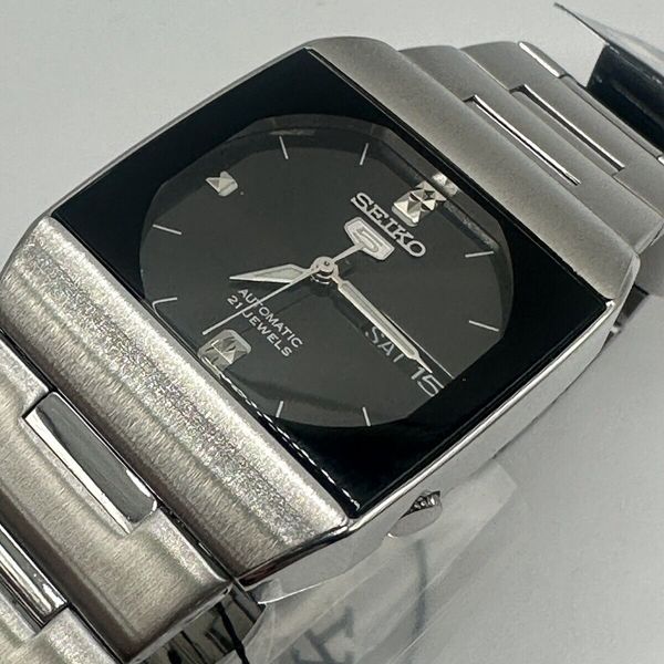 Menâ s Seiko 5 Dress Silver Square Dial Stainless Steel Wristwatch ...