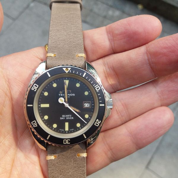 [WTS]Vintage Technos Sky Diver 200M Quartz 42mm Full Size | WatchCharts ...