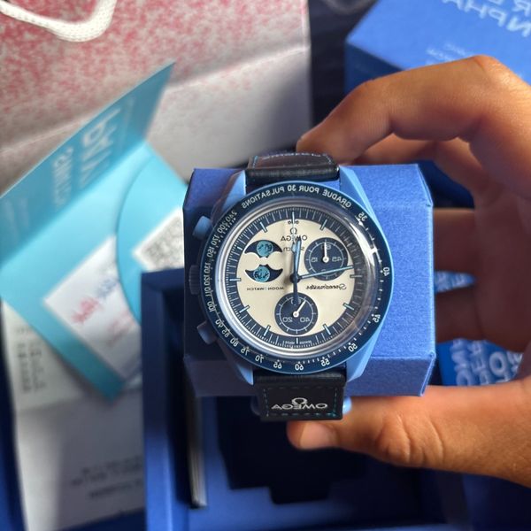 Swatch x Omega Moonswatch Mission To The Super Blue Moon Moonphase ...