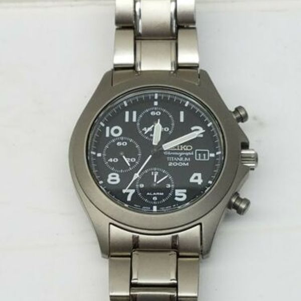 Seiko Titanium Chronograph Alarm Watch Black Luminous Hands Dial 200M ...