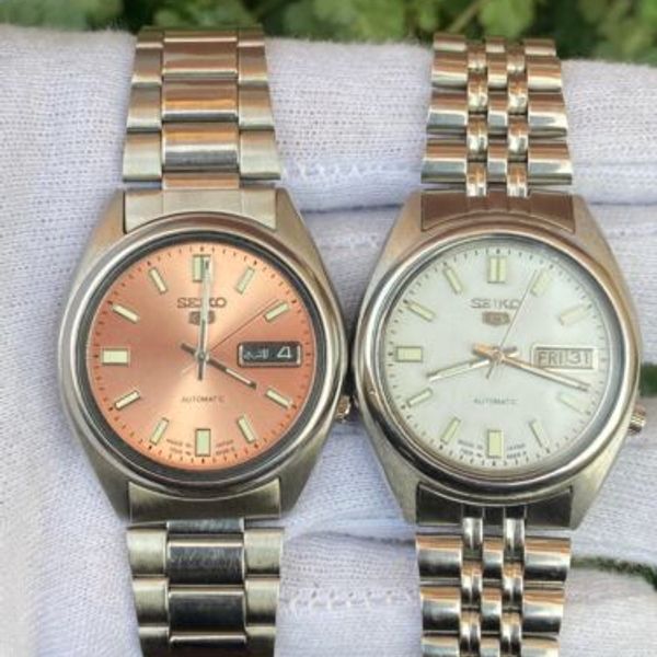 Lot Of 2 Vintage Seiko 5 Automatic Mens Watch SNXS Day/Date | WatchCharts Marketplace