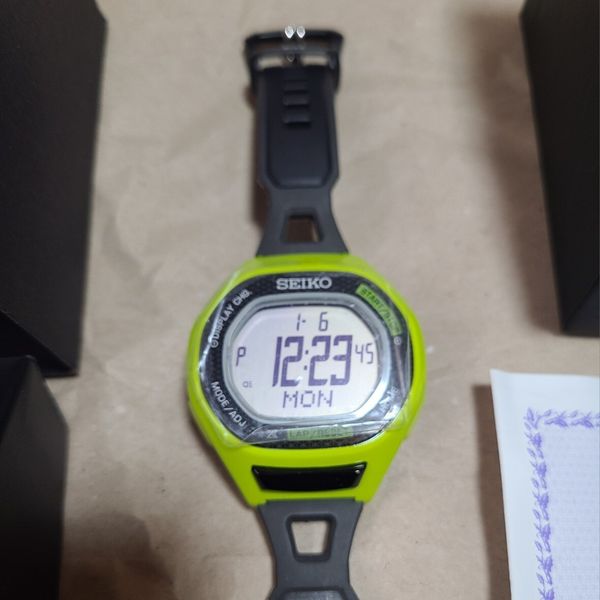 Seiko Super Runners S611 Sbeg011 Limited Edition Lime Prospex Watch ...