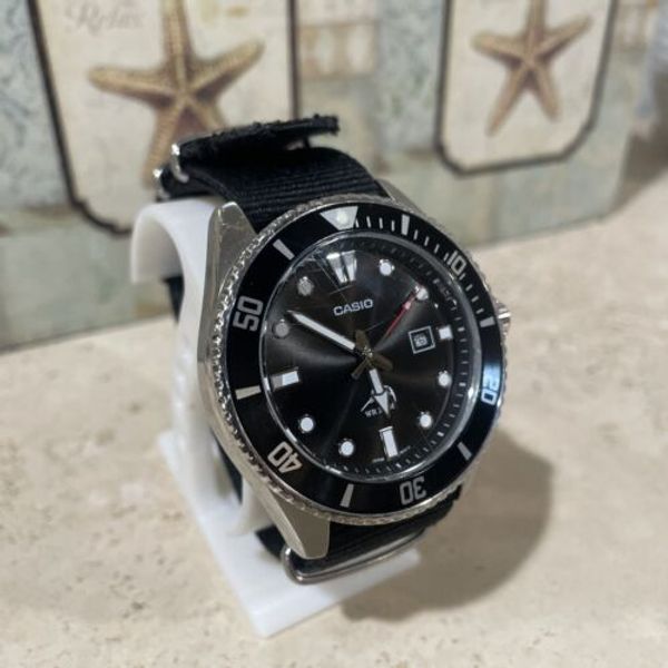 Casio Duro MDV106-1A, Men's Analog Dive Watch, Date, 200 Meter NATO ...