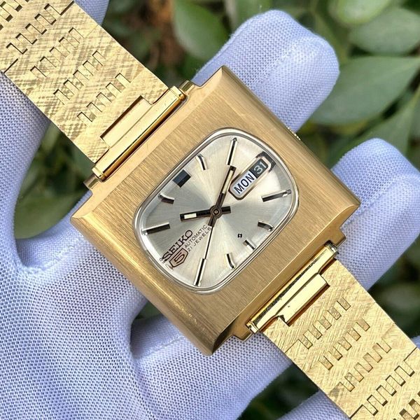 Vintage Seiko 5 Automatic TV Shaped Sunburst Dial Japan Made Men Watch ...