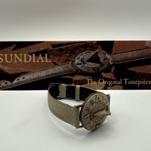 Fossil Sundial Watch With Dust Cover Pouch And Product Manual ...