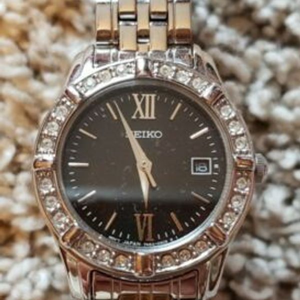 Seiko 7N82-0HD0 Ladies Quartz Date Watch with Stainless Steel Bracelet ...