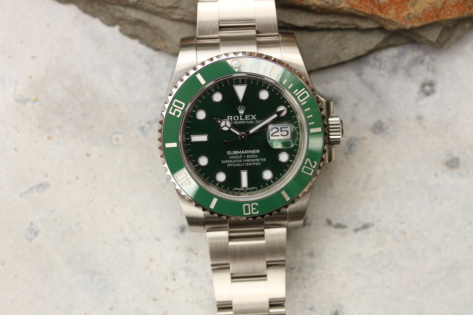 2019 Unworn Rolex Submariner Green ref. 116610LV Hulk, July 2019 B&P ...