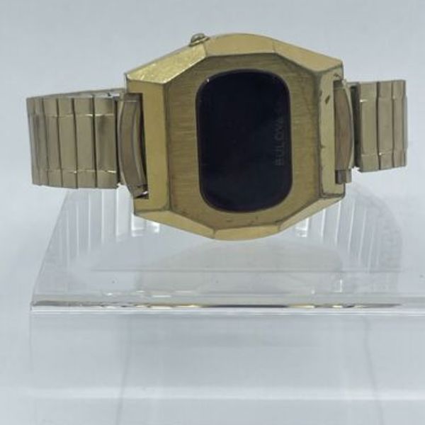 Vintage Men's Bulova Digital Watch Gold Toned | WatchCharts Marketplace