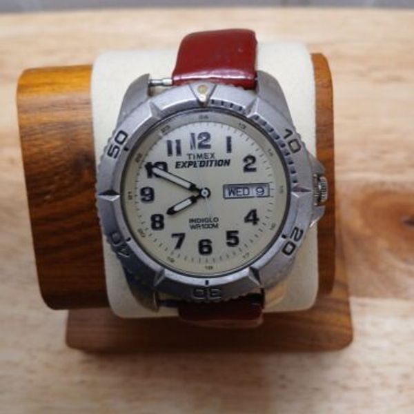 Timex Expedition Indiglo WR100M Watch Day Date Red Leather Band Not ...