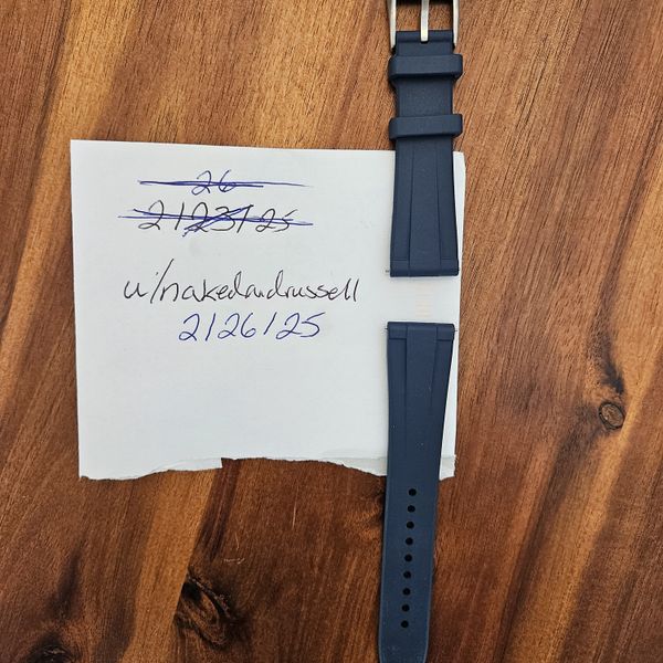 [WTS] Navy Vanguard Vulcanized Strap - 20mm | WatchCharts Marketplace