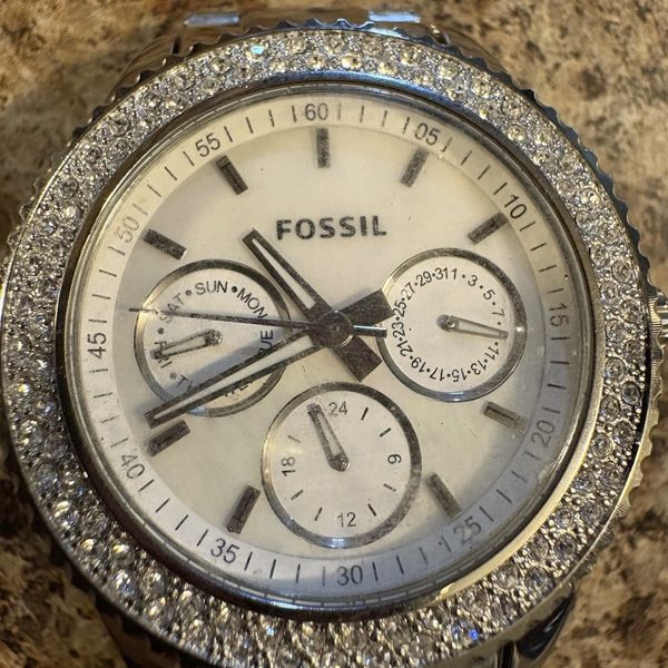 Fossil ES2860 day date 24hr Wrist watch | WatchCharts Marketplace