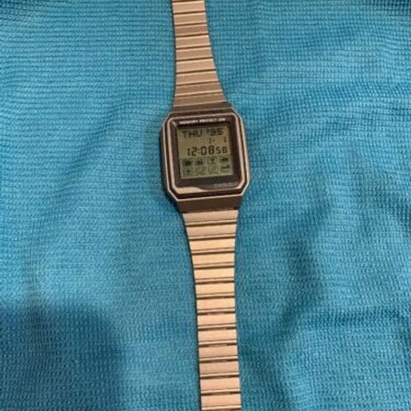 CASIO VDB-200 TOUCH SCREEN MEMORY PROTECT 200 VINTAGE WATCH | WatchCharts