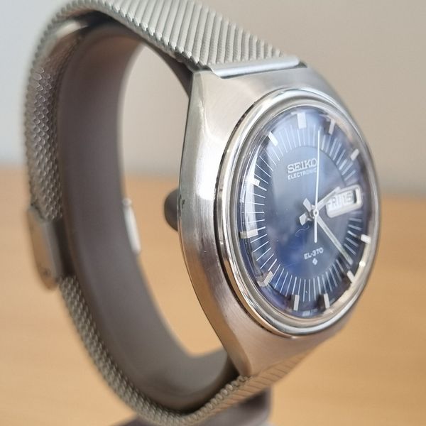 Vintage SS Seiko EL-370 blue dial day & date Electro-Mech cal 3703A SS ...