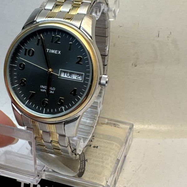 Timex T26481 Easy Reader Men's 2-Tone Expansion Day/Date Indiglo Analog ...