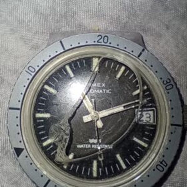 Timex Automatic Dive Watch In Working Condition With No Band And Broken ...