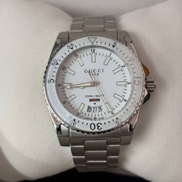 Gucci Dive 40 mm Quartz White Dial Stainless Steel Bracelet Men's Watch ...