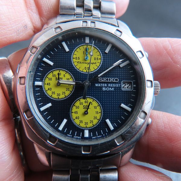 V657 Japan Seiko Chronograph Quartz Men Watch For Part Or Repair ...