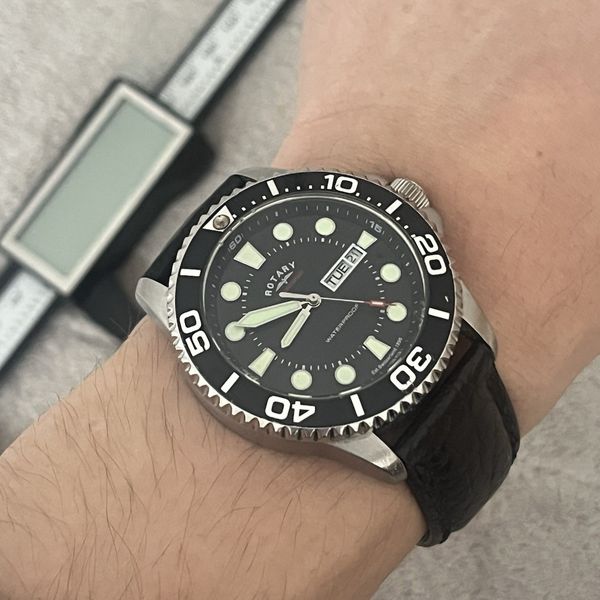 Rotary ChronoSpeed Mens Day Date Diver Style Watch Silver Black Vintage ...