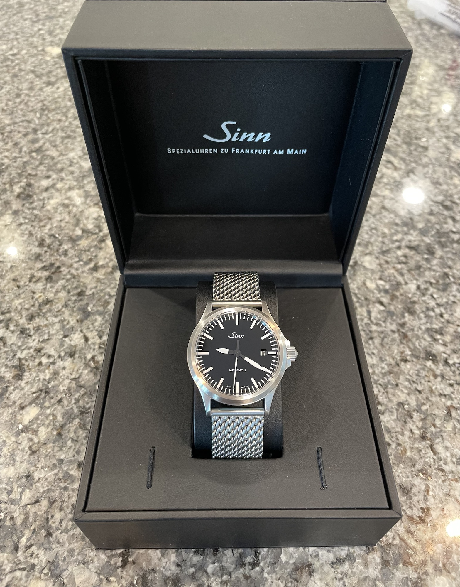 [WTS] Sinn 556i (Ref: 556.010) (w. Sinn & Staib Mesh Bracelets ...