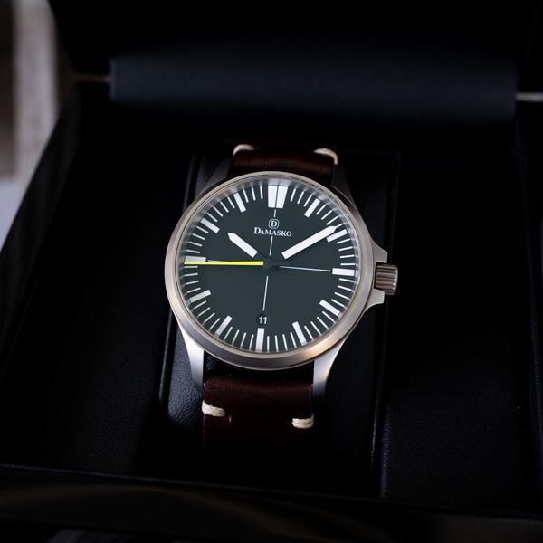 [WTS] Damasko DS30 - unique "Windup Edition" with yellow seconds hand - $1,100 | WatchCharts ...