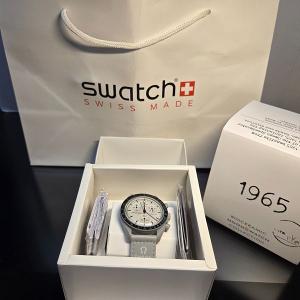 SWATCH, X Moonswatch 1965 Edition Gift Box New | WatchCharts Marketplace