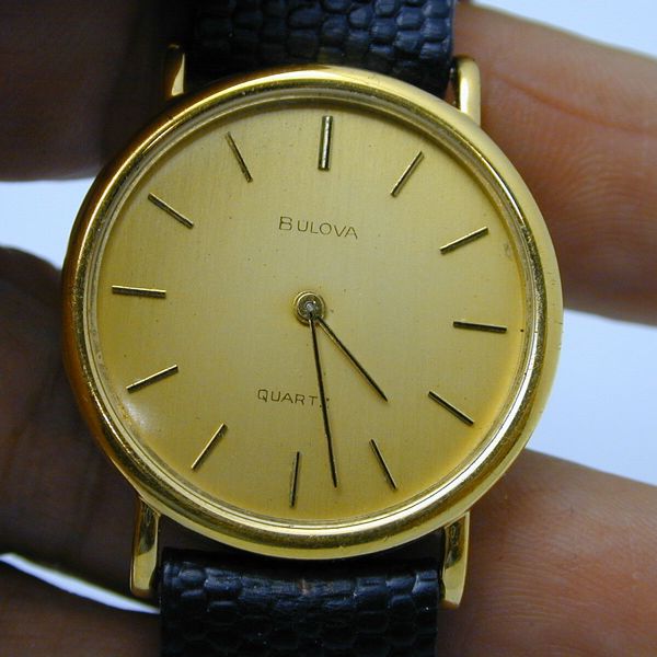 VINTAGE 1980 BULOVA PUSH SET WATCH GOLD TONE SETS BUT DOES NOT RUN AT ...