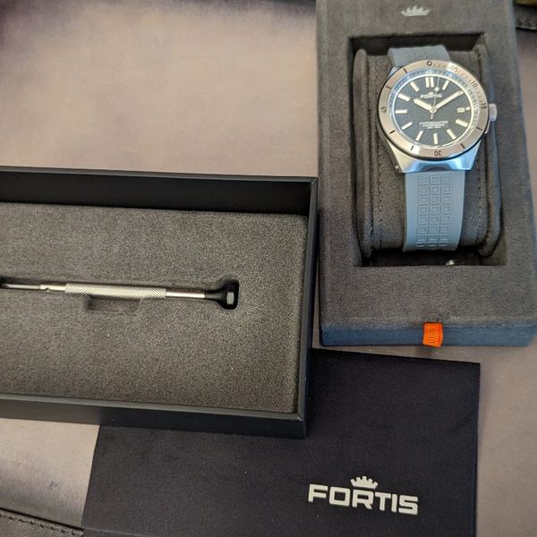 *Festive Special* LNIB Fortis Marinemaster M-40 Rockstone Grey dial ...