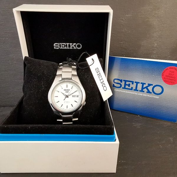 SEIKO 5. Automatic 21 Jewels. SNK601K1. Box and Papers. 7S26-02F0 Fully ...