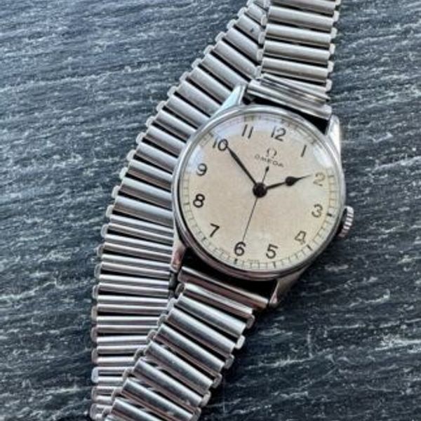 VINTAGE OMEGA SPITFIRE R.A.F MILITARY ISSUE MEN WRISTWATCH REF:2292 ...