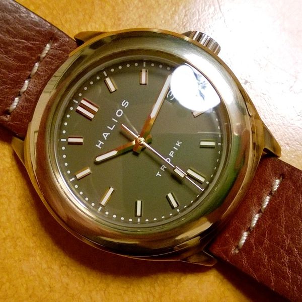 Halios Tropik-B Green Dial with multiple straps, Price Reduced ...
