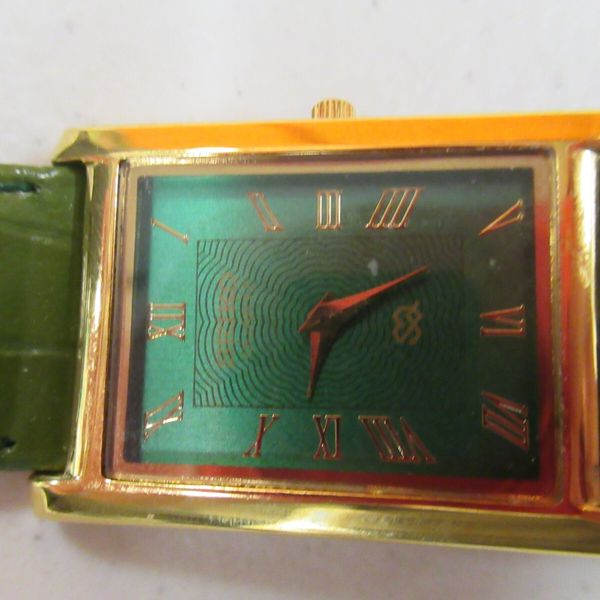 RARE Seiko SQ Slim Quartz Men's Green Dial Tank Watch Gold Tone, SO. 325714 | WatchCharts ...