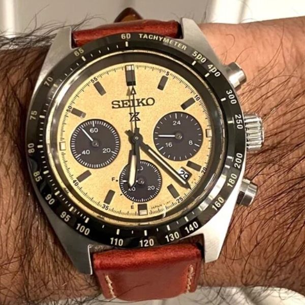 Seiko Speedtimer gold with 2 leather straps, mint condition ...