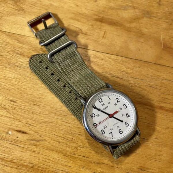 TIMEX Military Watch - INDIGLO - CR 2016 CELL - WR 30M - Stainless ...