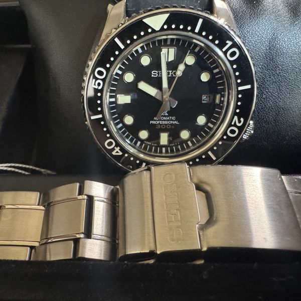 Seiko Prospex 44mm Black Dial Automatic Watch - SLA021 | WatchCharts ...