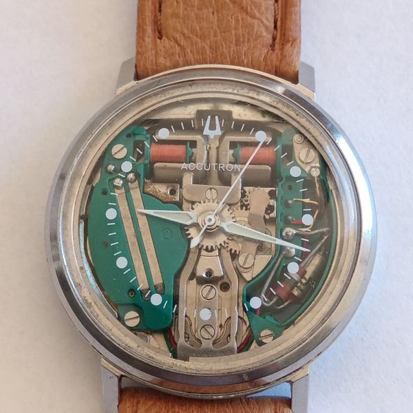 Bulova Accutron Space view Calibro 214 | WatchCharts Marketplace