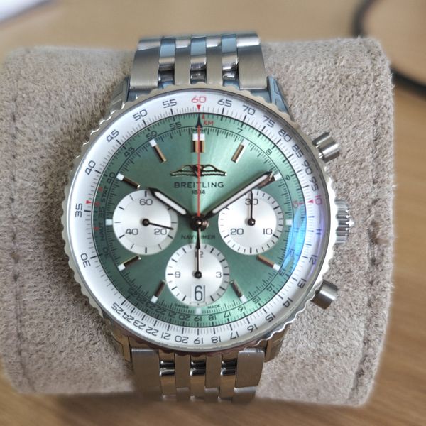 Breitling Navitimer B01 - Mint Green - 41mm Bracelet - Full Kit ...