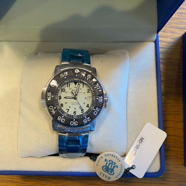 "NEW" Ball Men's 200M Diver Light Green Dial Swiss Watch DM1013B-GN ...