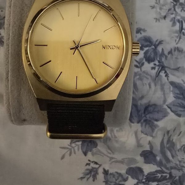 Nixon Gold Watch | WatchCharts Marketplace