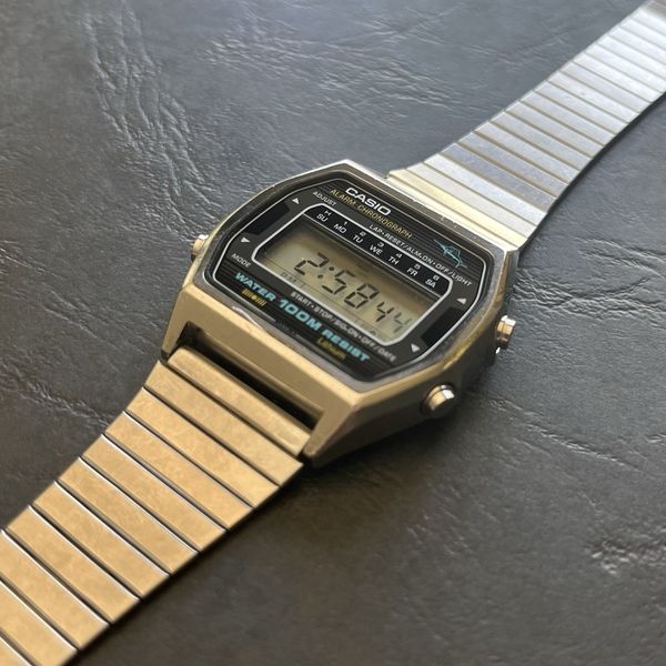 Vintage CASIO Marlin W-550 Module 81 - 100M Men's Watch Japan ...